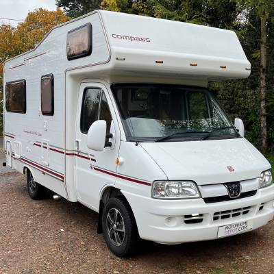 Compass Avantgarde 400RL Lux 4 berth rear L-shaped lounge coachbuilt ...