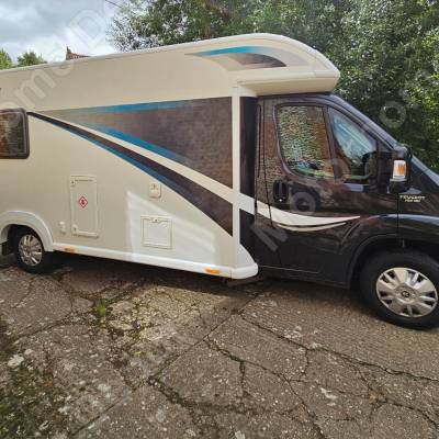 Bailey Approach Autograph 625, 2 berth, 3500kg.