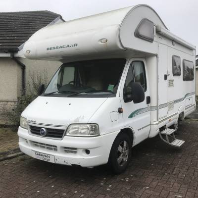 2005 Bessacarr E465 - 33,000 miles - 4 berth - 6.3m long. 3400kg