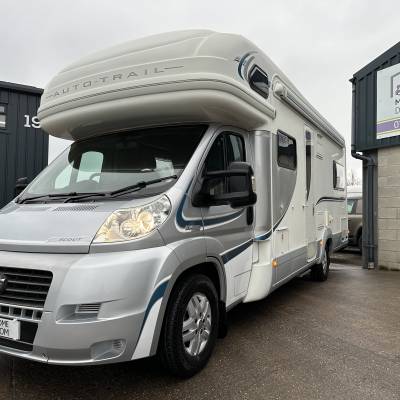 Autotrail Scout - 6 Berth - 4 Seat Belts - Rear End Lounge Motorhome ...