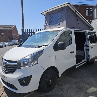 Vauxhall Vivaro Sportive,4berth,5belt,pop top,solar panel,motorhome for ...