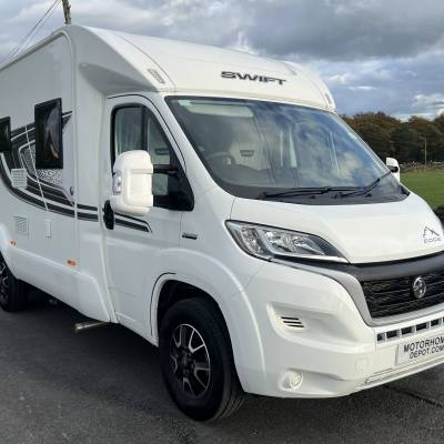 Swift Edge 464, 2022, 4 berth rear fixed bed coachbuilt motorhome