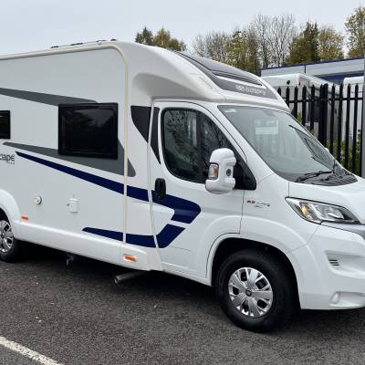 Swift Escape 614 | 2017 | 4-berth/4-belt | 3500KG | 27315miles