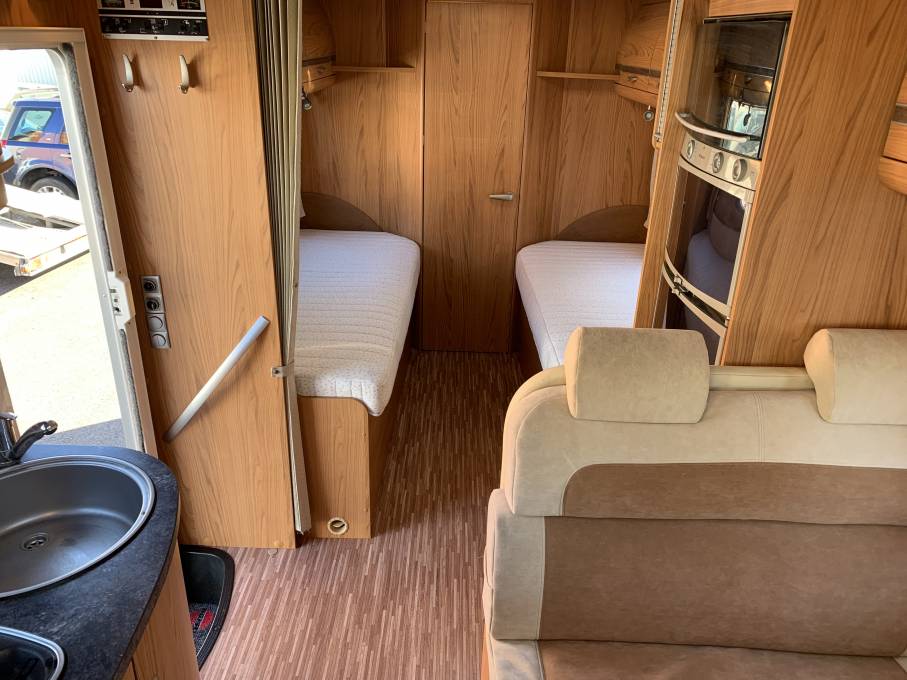 Burstner Solano t700