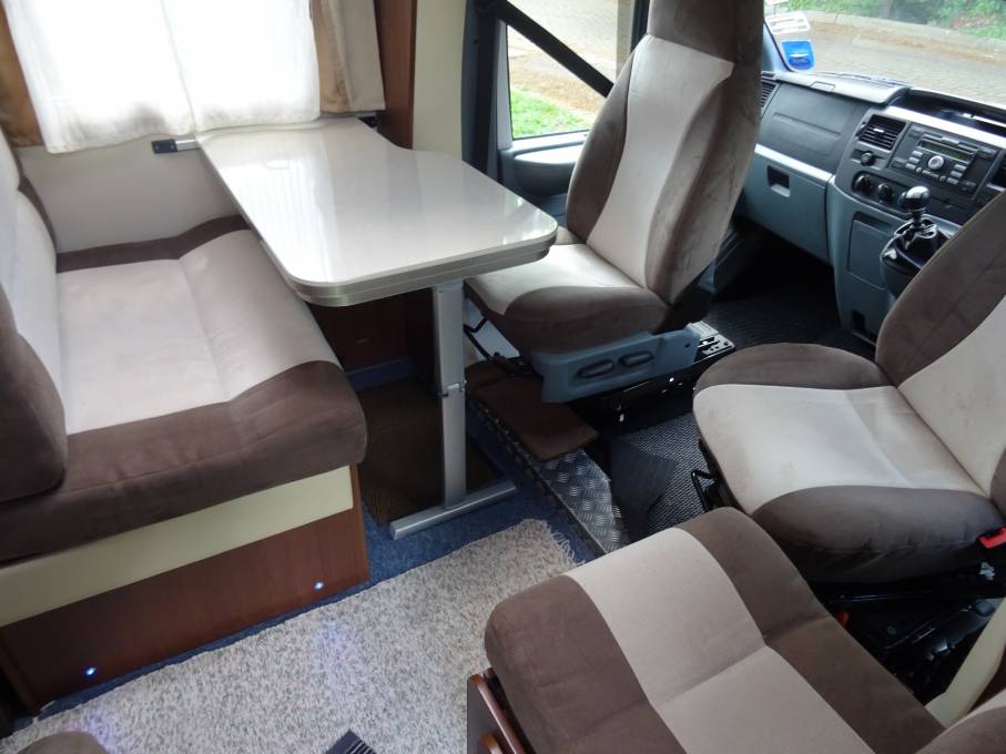 Roller Team Auto Roller 200 2014 4 Berth Rear Fixed French Bed ...