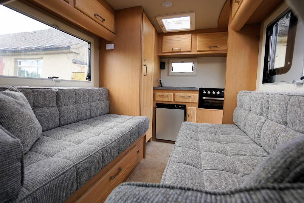 Nu-Venture Nu Surf, Low-profile, 2-Berth, End-kitchen, Compact ...
