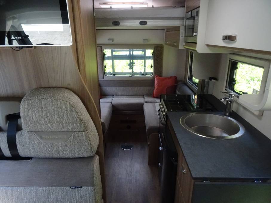 Swift Escape Champagne Compact C404 140 BHP
