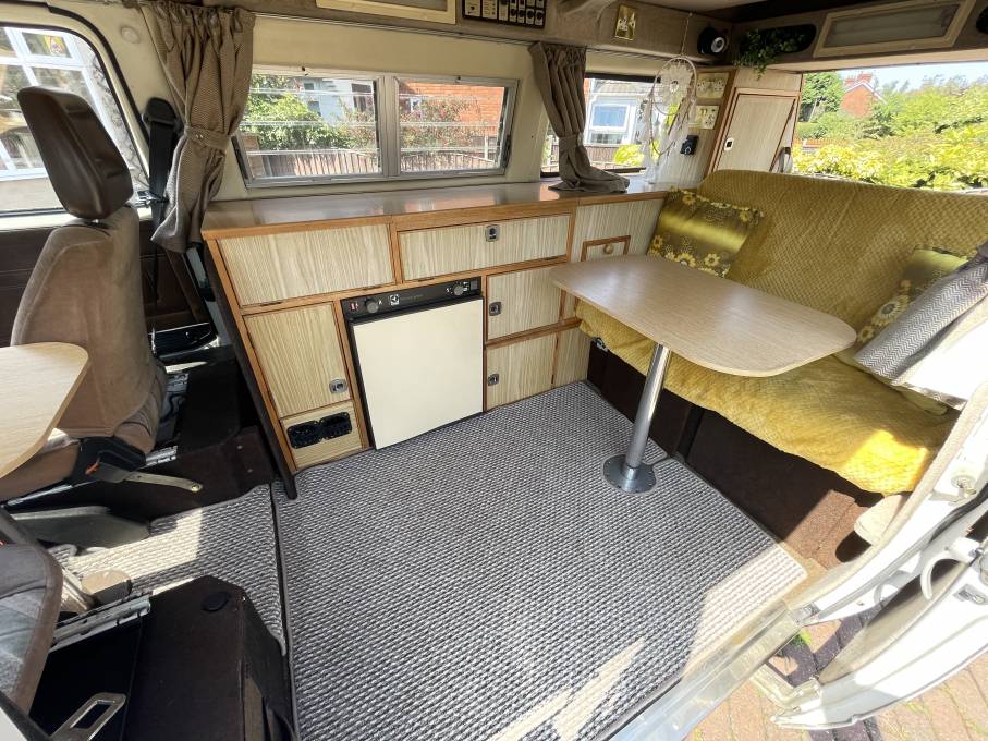 Autosleeper VX50 Trooper 4 Berth Volkswagen T25 Pop Top Camper Van For Sale