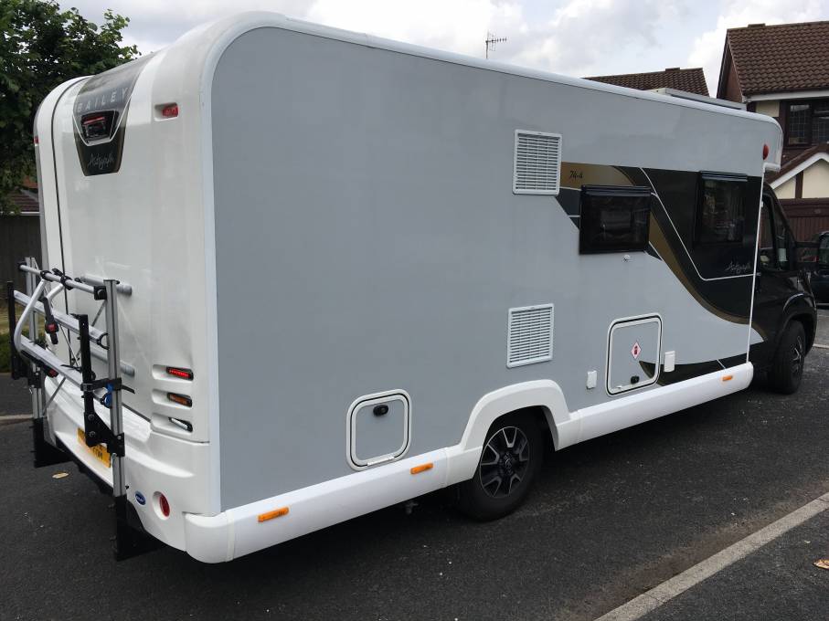 BAILEY AUTOGRAPH 74-4