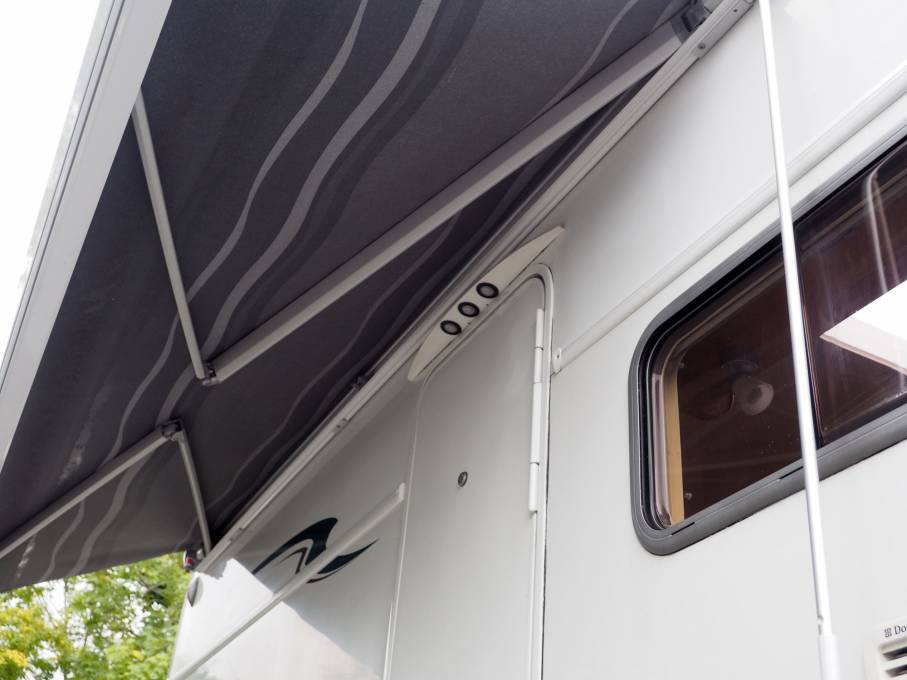 2006 56 Geist Touring 55 fixed bed low profile motorhome