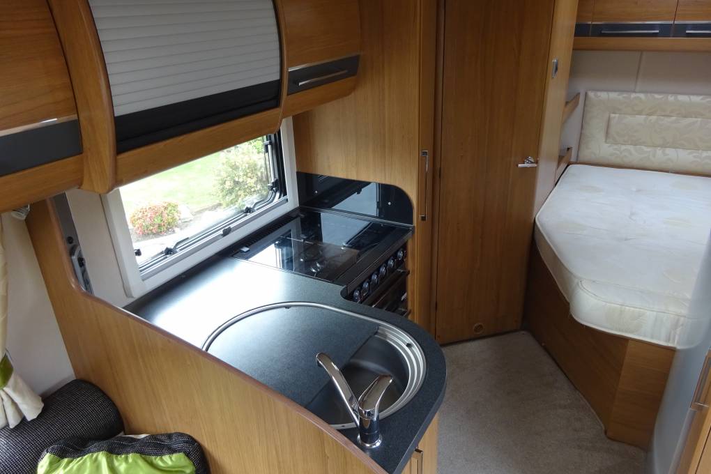 2012 Auto-trail Tracker FB 4 berth 2 seatbelts Motorhome for Sale