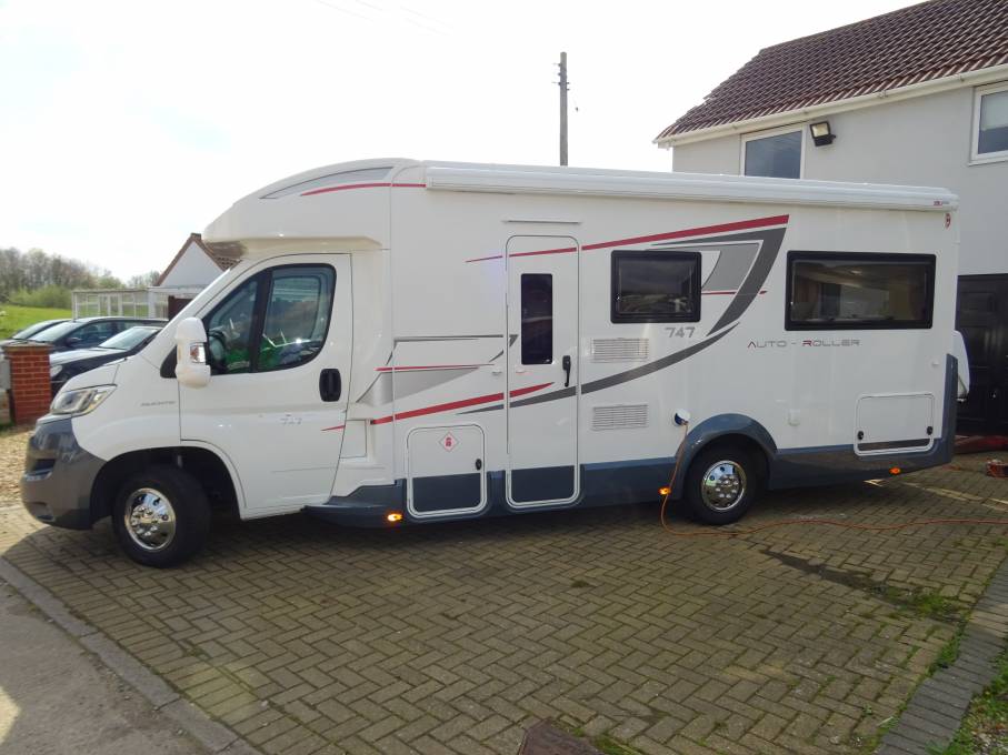 Roller Team Auto-Roller 747 6 berth 2017 2.3cc