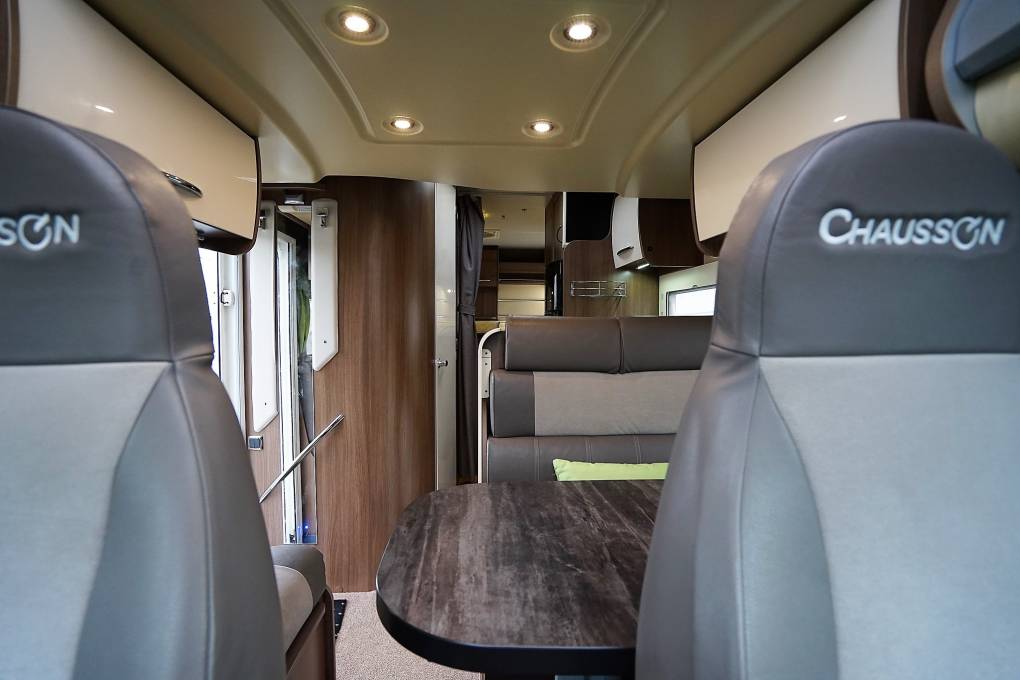 Chausson Welcome 717 Twin Fixed Singles with Garage