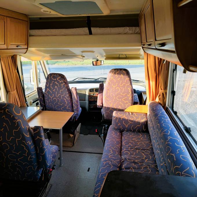 Hymer B584