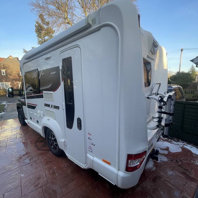 Swift Bolero 612 Black Edition 2017 End Kitchen End Washroom Hydraulic ...
