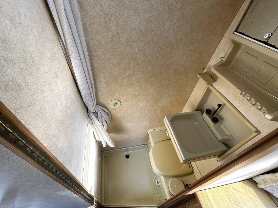 AUTOSLEEPERS CLUBMAN MONOCOQUE HIGH TOP 2 BERTH Campervan Motorhome for ...