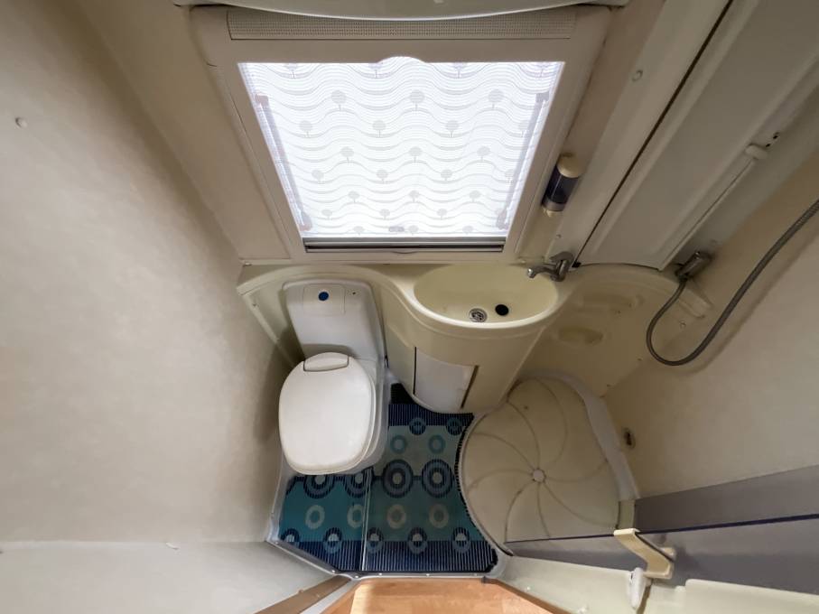 Auto-Sleepers Inca, 2006, 2 berth, 2 belted seats motorhome for sale