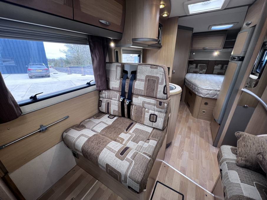 Bessacarr E560 4 berth - 4 seat belt - rear fixed bed motorhome