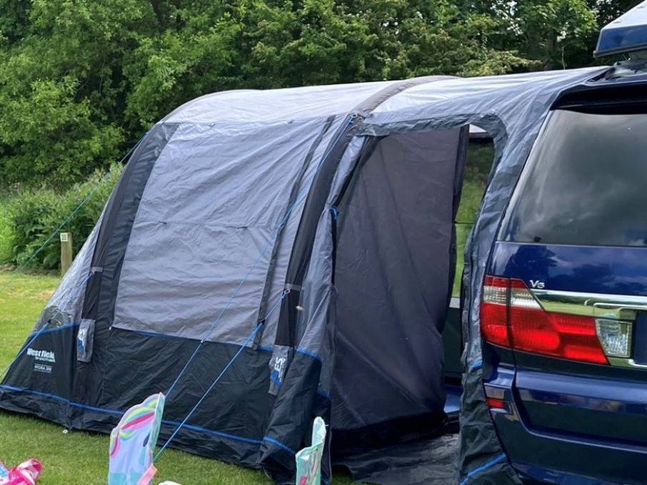 Luxury 4WD Toyota Alphard V camper conversion auto transmission with awning