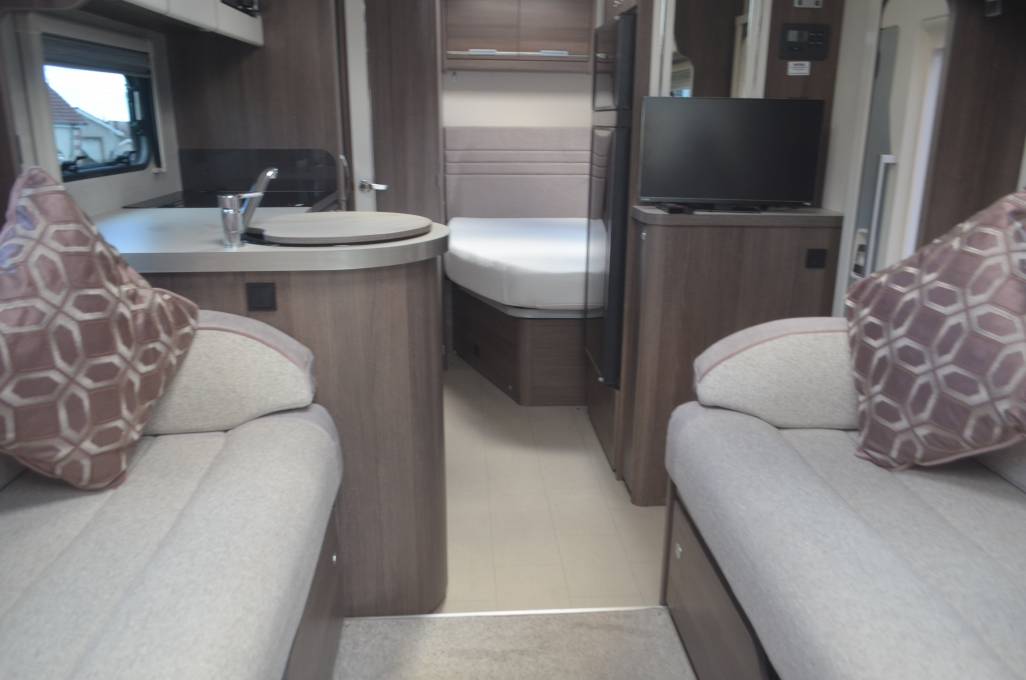 2021 ELDDIS ENCORE 255 AUTOMATIC LOW PROFILE MOTORHOME SALE
