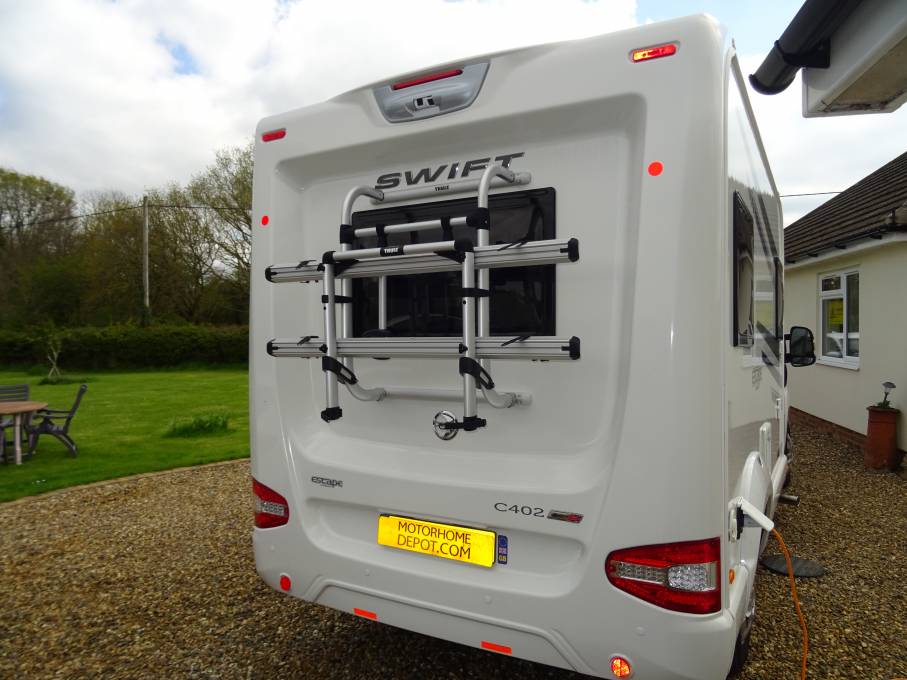 Swift Escape Compact C402 2019 2 Berth