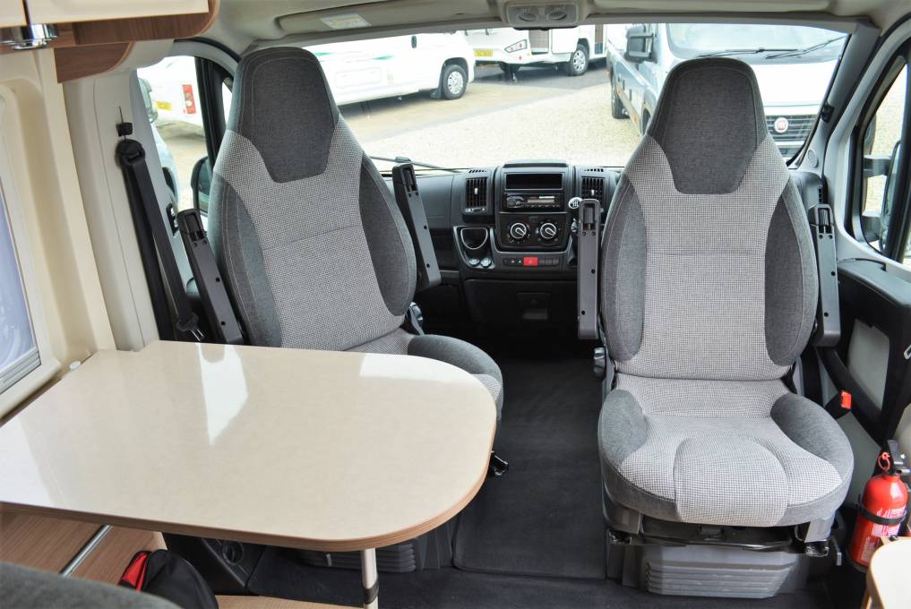 2016 Dreamer D42 Camper