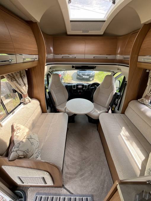 Auto-Trail Dakota, 2016, 8777 miles, 4 Berth, 2 Belts, Rear Bathroom ...