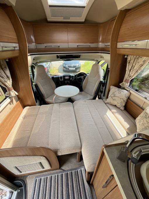 Auto-Trail Dakota, 2016, 8777 miles, 4 Berth, 2 Belts, Rear Bathroom ...