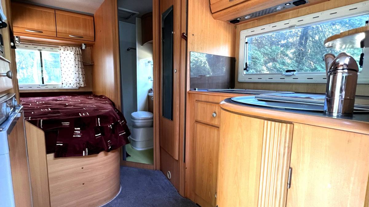 PILOTE GALAXY 901 2006 5 BERTH A CLASS FRENCH BED MANUAL MOTORHOME FOR SALE