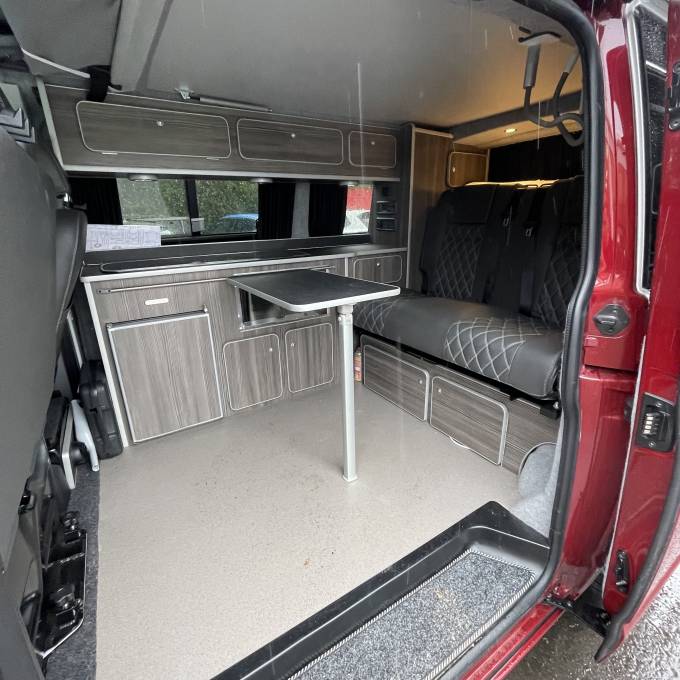 Volkswagen T28 Highline Camper King