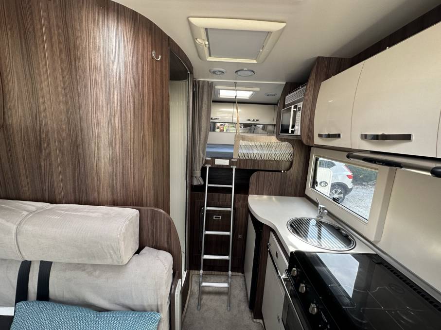 BENIMAR MILEO 201 AUTOMATIC 2 BERTH TRANSVERSE OVER BED Motorhome for Sale