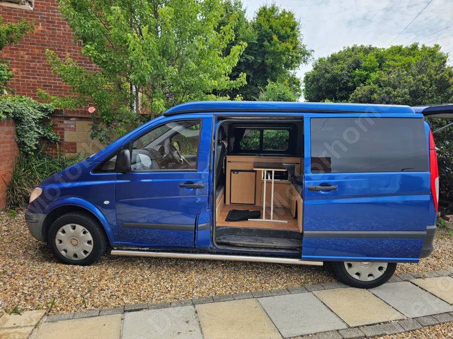 2007 Mercedes Vito Camper.