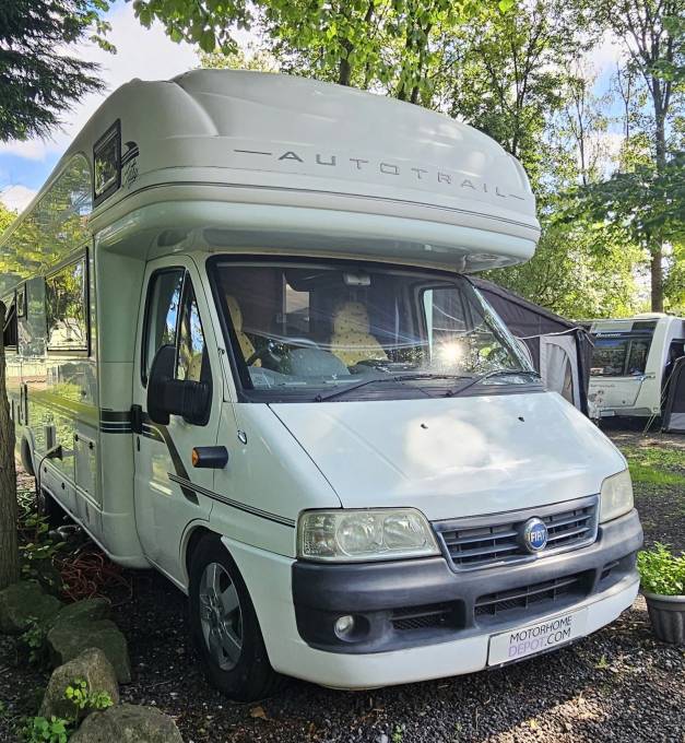 Auto-Trail Scout SE - 6 Berth - U-Shape Lounge - 2004 FOR SALE