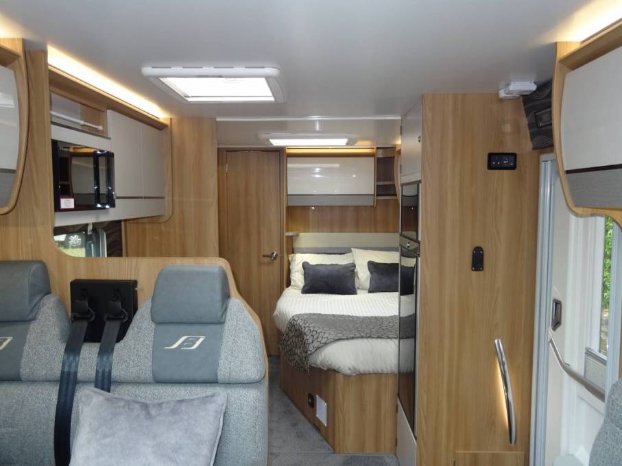 Bailey Autograph 794-F