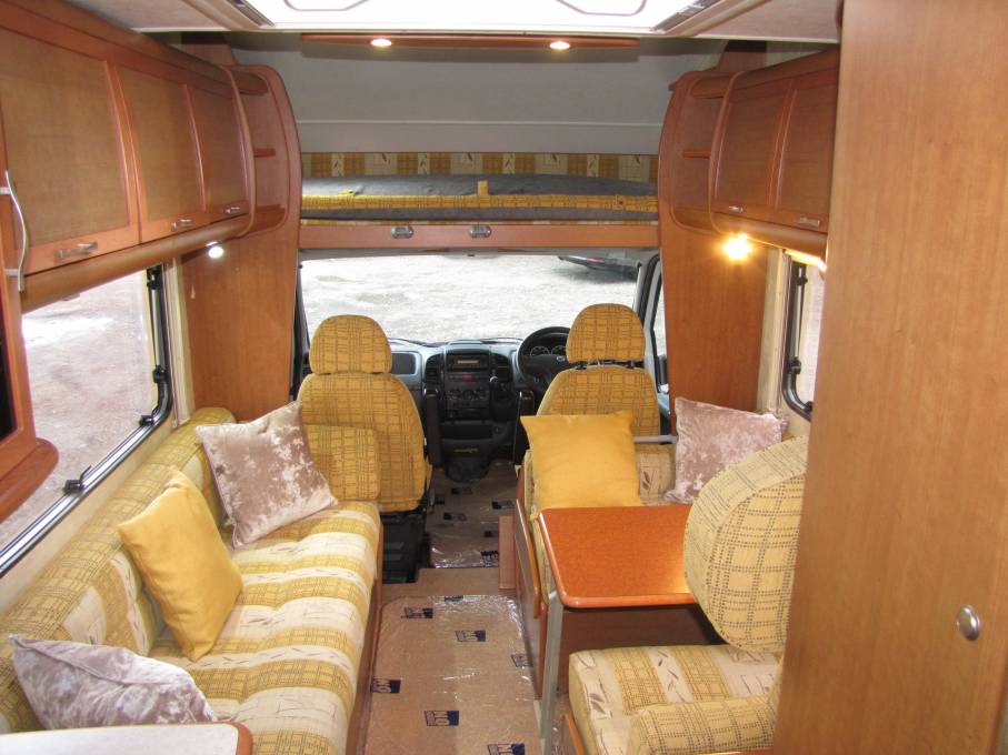 Bessacarr E435, 2004, 4 Belts, 5 Berth, For Sale