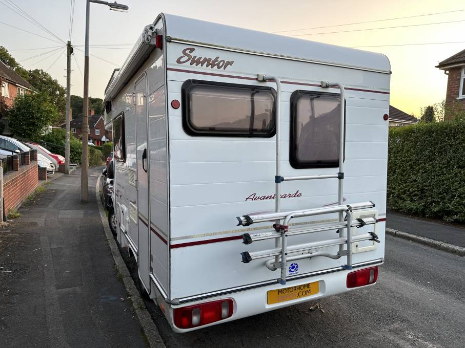 COMPASS SUNTOR AVANTGARDE 100 4 BERTH MOTORHOME FOR SALE