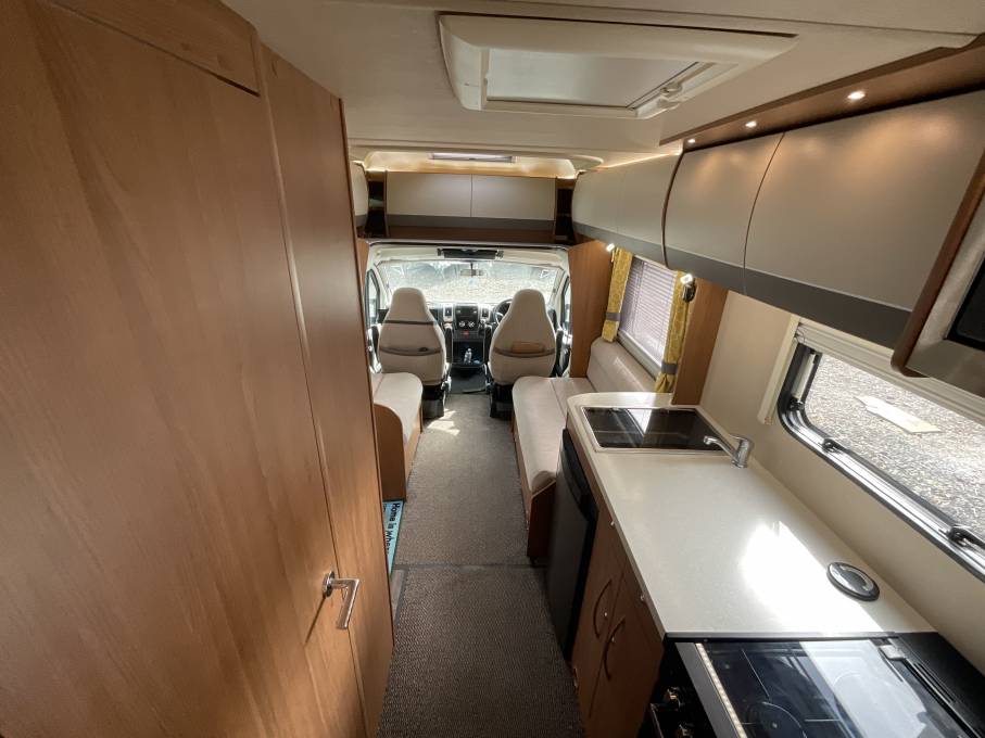 Autotrail Imala 730 rear island bed 4 berth 2 belt low profile motormome