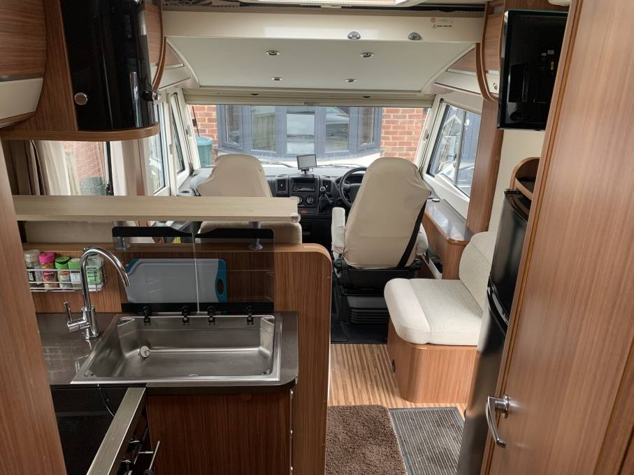 Adria Sonic A Class i700 SC 4 Berth 4 Travel Seat Island Bed Motorhome ...