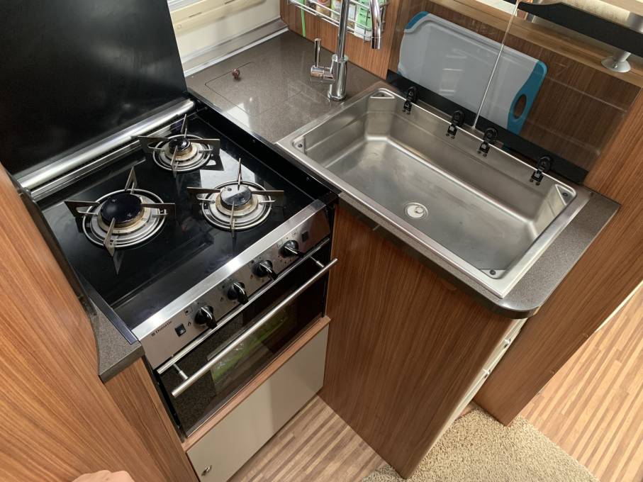 Adria Sonic A Class i700 SC 4 Berth 4 Travel Seat Island Bed Motorhome ...