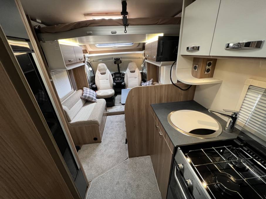 Swift Escape 614 Hi Style