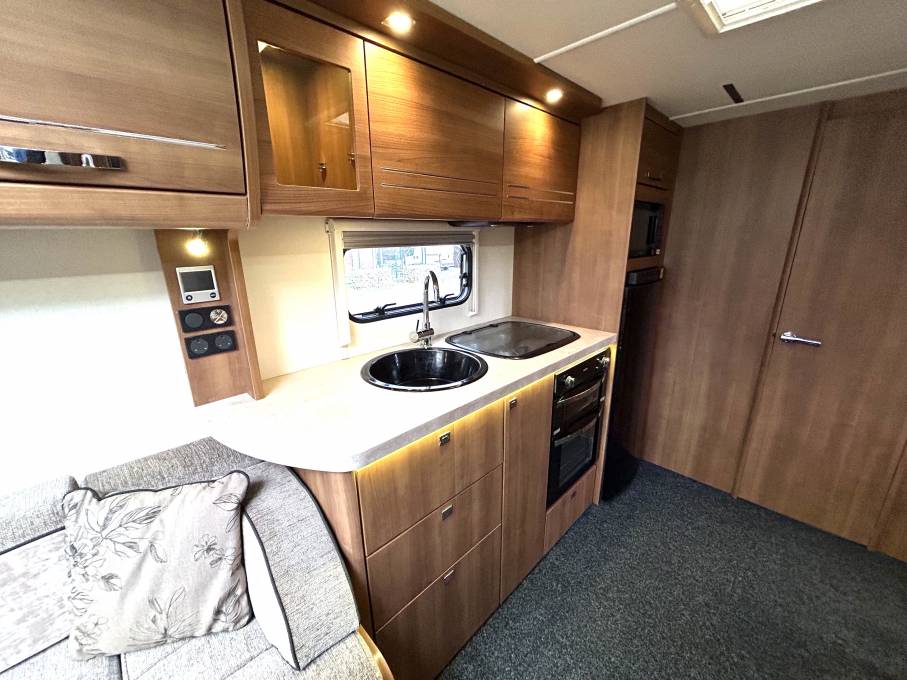 Elddis Aspire 275, Rear Washroom, 2 berth, solar panel, Alde heating