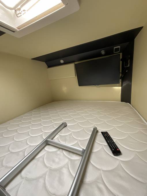 RC Motorhomes, RC8M, 2017, Mercedes Racevan, 4 Berth, 3 Belts