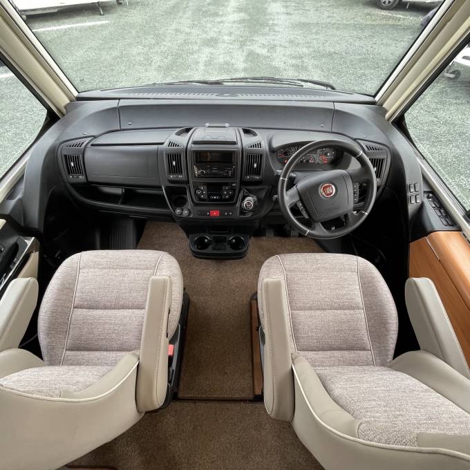 Hymer B584 Dynamic Line