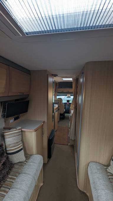 Bessacar E495,4005kg,6berth,6belt,reversing camera,motorhome for sale