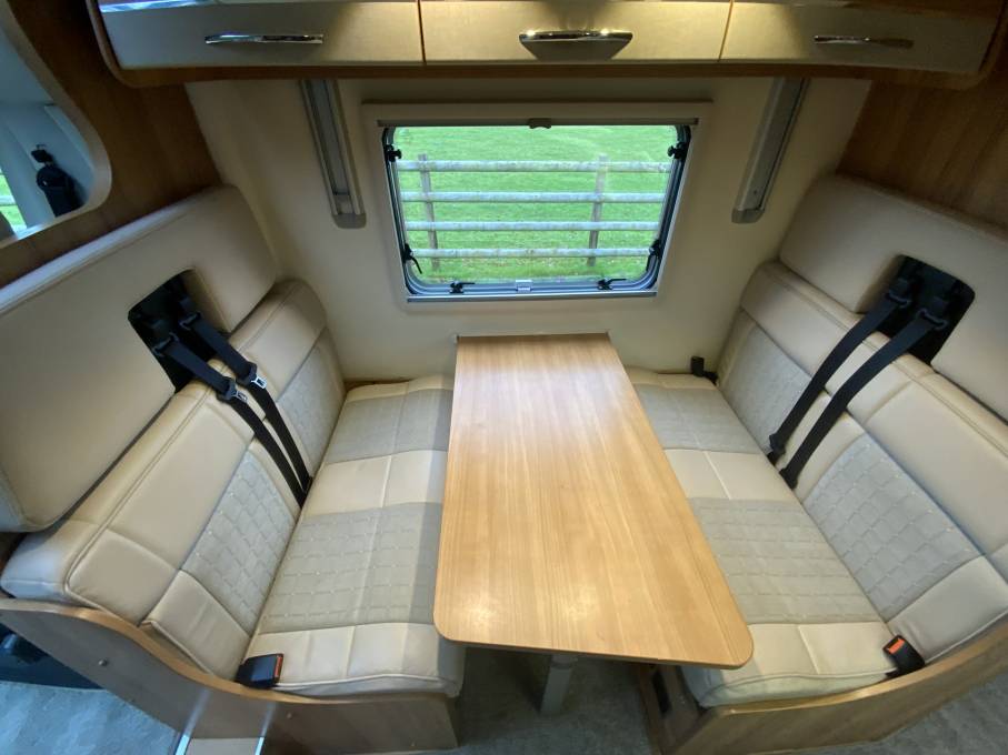 Bailey Approach Autograph 765 6 Berth 6 Seatbelt Rear Lounge Motorhome