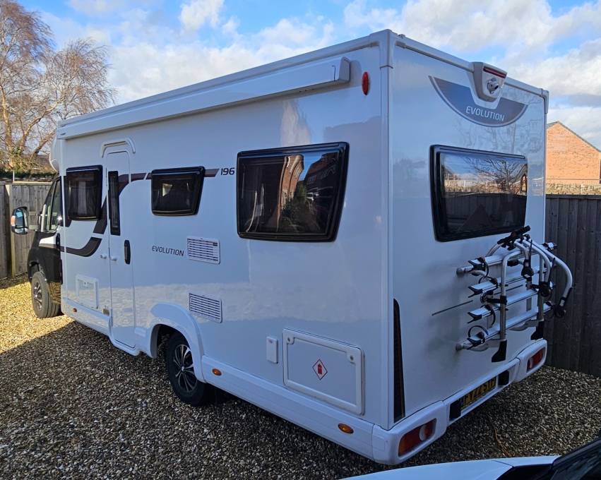 Elddis Evolution 196 - 2022 - End Lounge - 6 Berth & 6 Belts - FOR SALE