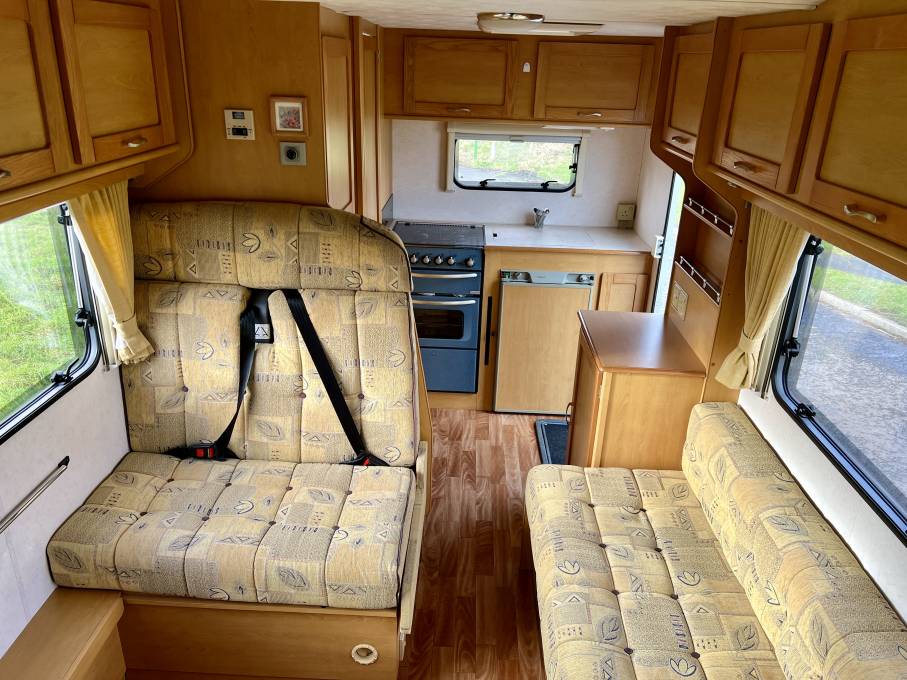 Compass Avantgarde 300 4 Berth 4 Seatbelts Family Motorhome