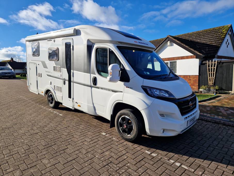 Adria Compact SL Plus 2019 3 Berth 4 Belt Fixed Bed Motorhome For Sale
