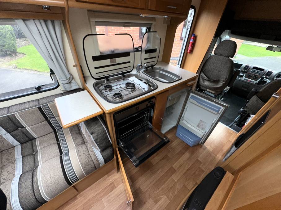 COMPASS AVANTGARDE 120 2 BERTH U-SHAPE COMPACT Motorhome for Sale