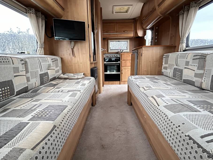 Auto-Trail Tracker EKS